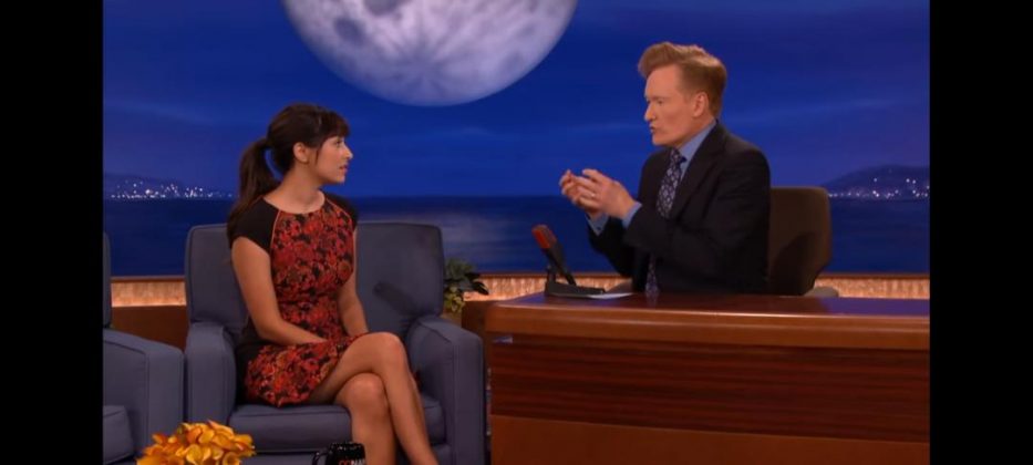 Hannah Simone Net Worth 2026 - Age, Height, Bio | TrendCe...